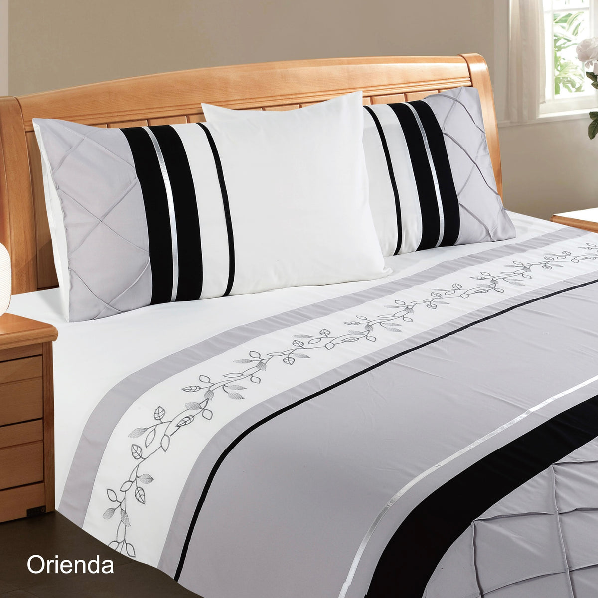 Carleton Embellished Duvet Cover Set | Orienda (Assorted sizes) – EDURA