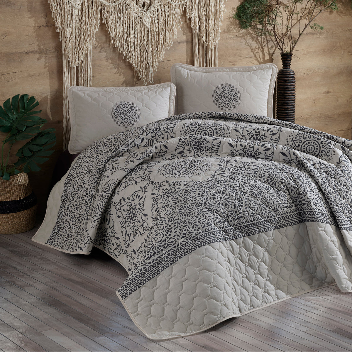 Lady of Leisure Quilt Set | Bera (Queen & King) – EDURA