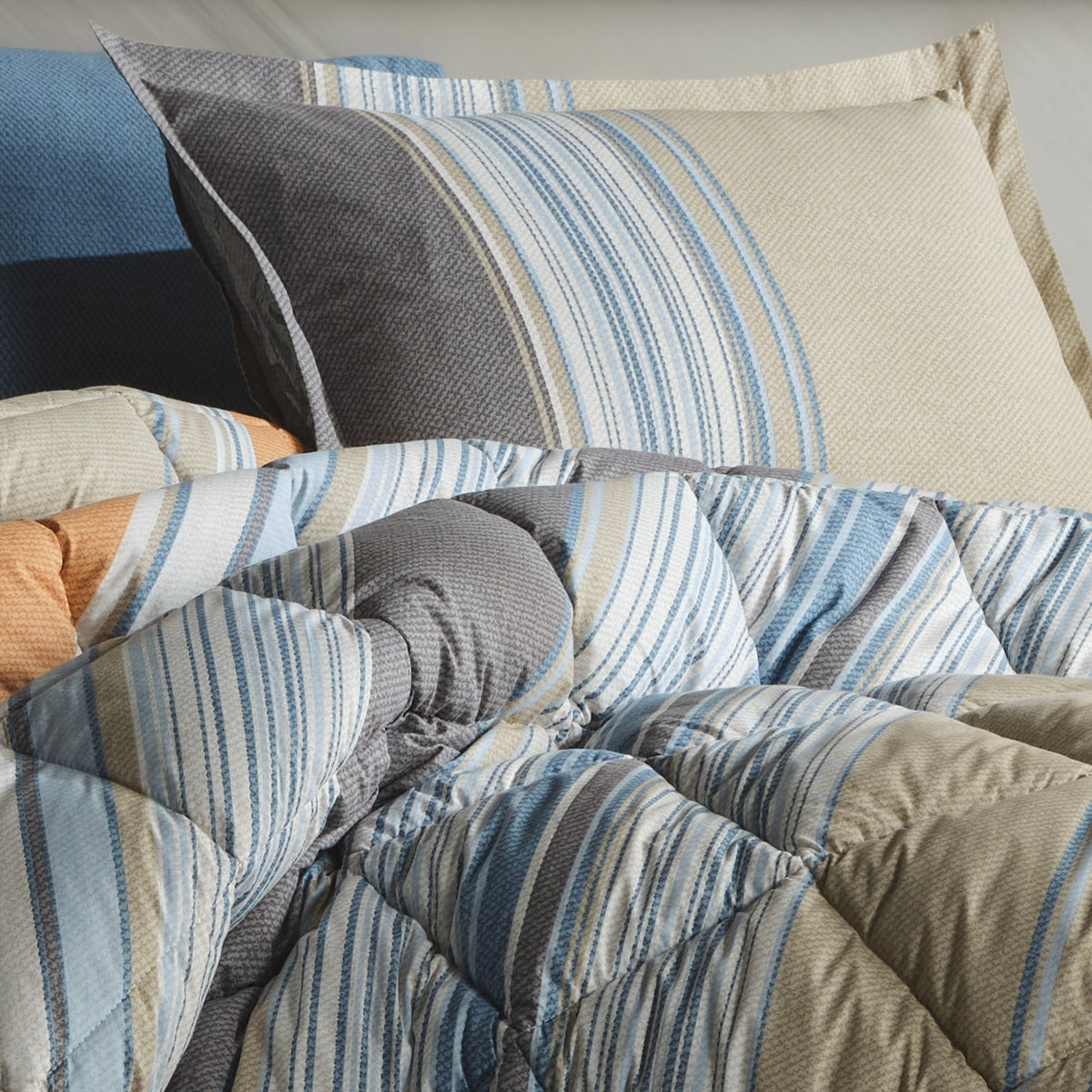 Lady of Leisure Comforter Set Queen/ King | Duko V1 – EDURA