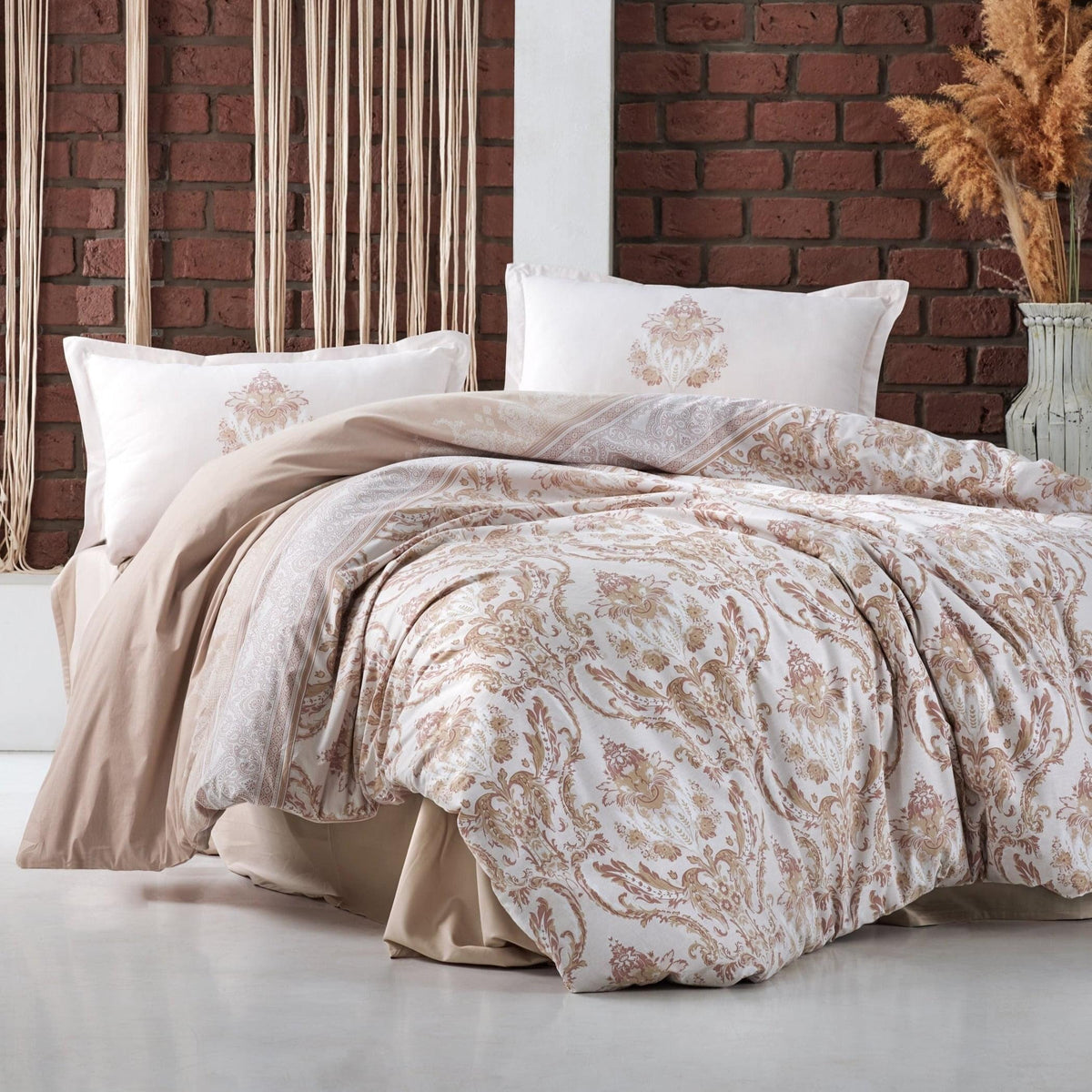 Lady of Leisure Duvet Cover Set | Turka v2 (Assorted sizes) – EDURA